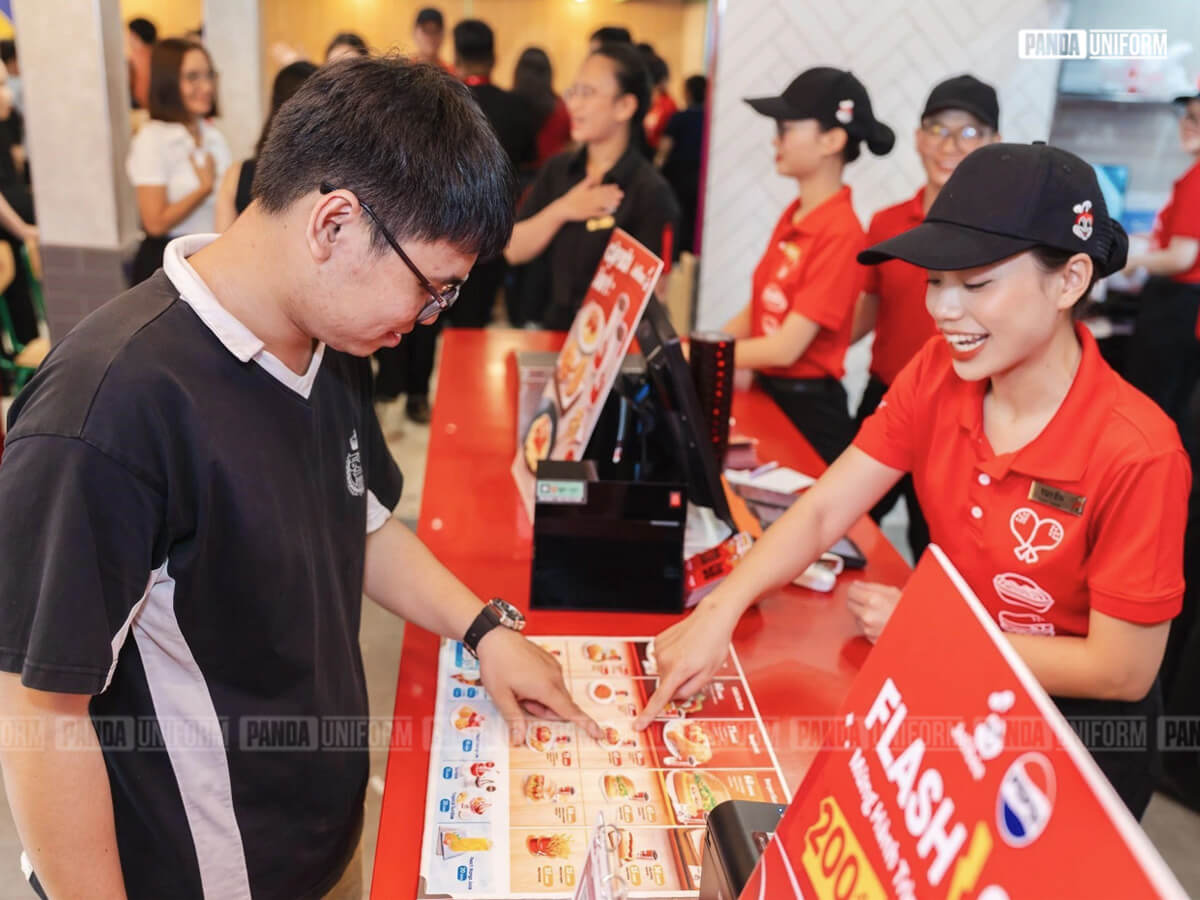 Order 9+ Mẫu Đồng Phục Jollibee Đẹp Nổi Như Cồn Và Cái Kết